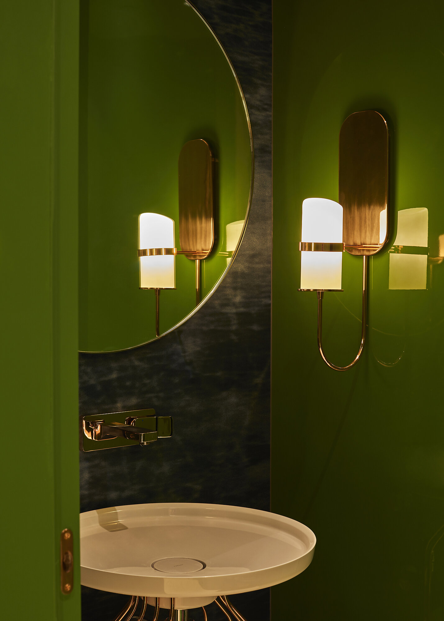 The Waiting Room - Crown Towers Perth by Bates Smart | Eat Drink Design ...