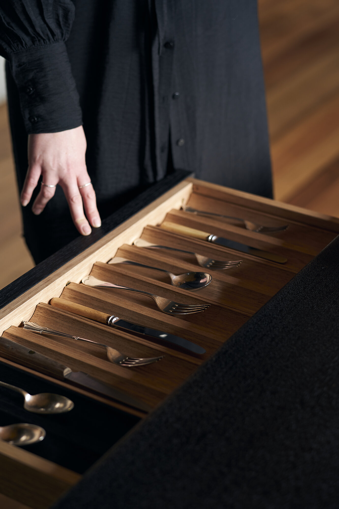 Van Bone by Laura Simone | Eat Drink Design Awards