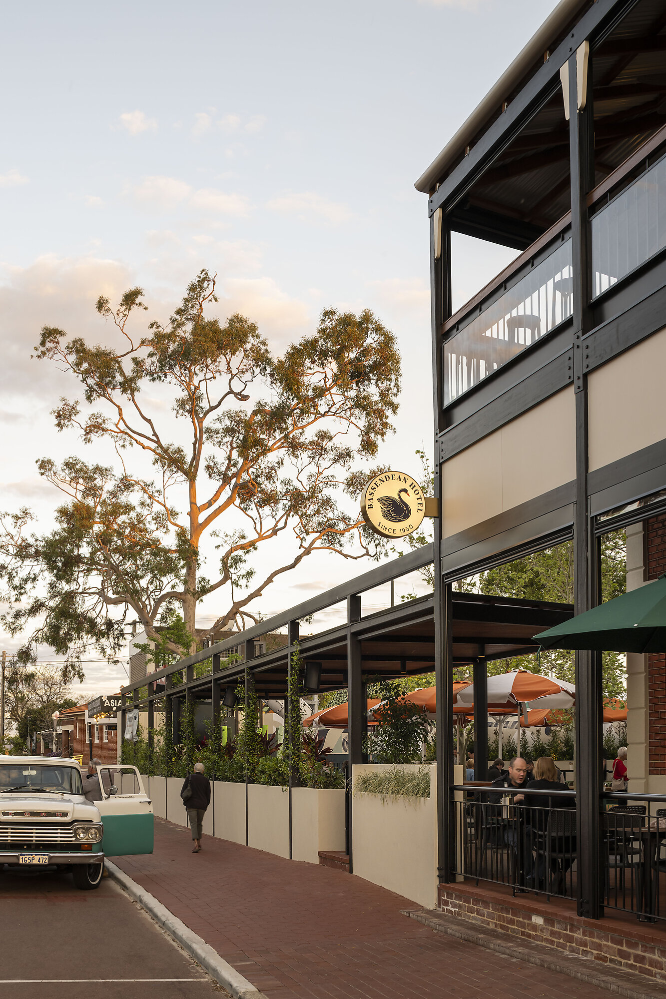 Bassendean Hotel by Woods Bagot | Eat Drink Design Awards