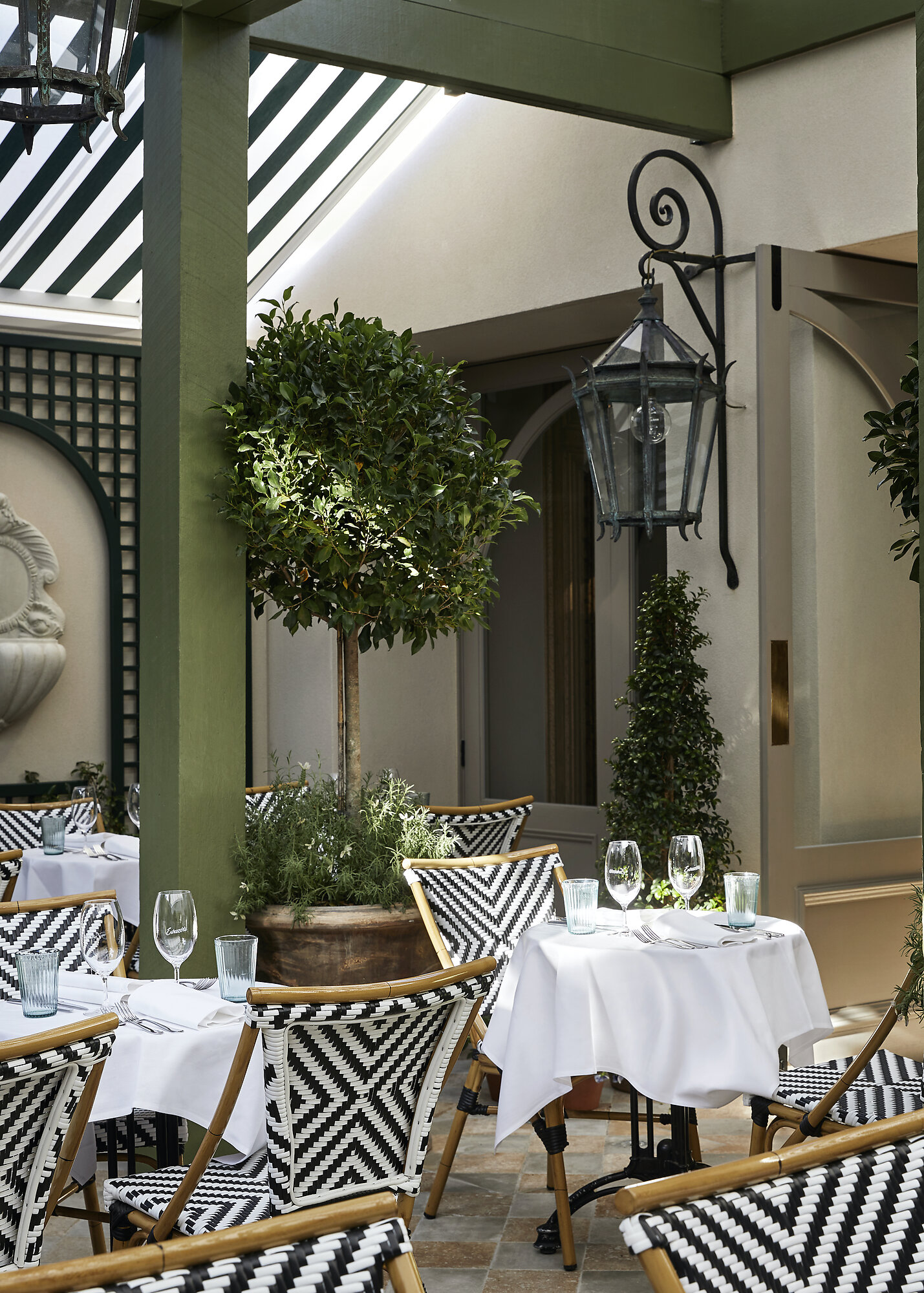 Entrecôte Prahran by Brahman Perera | Eat Drink Design Awards